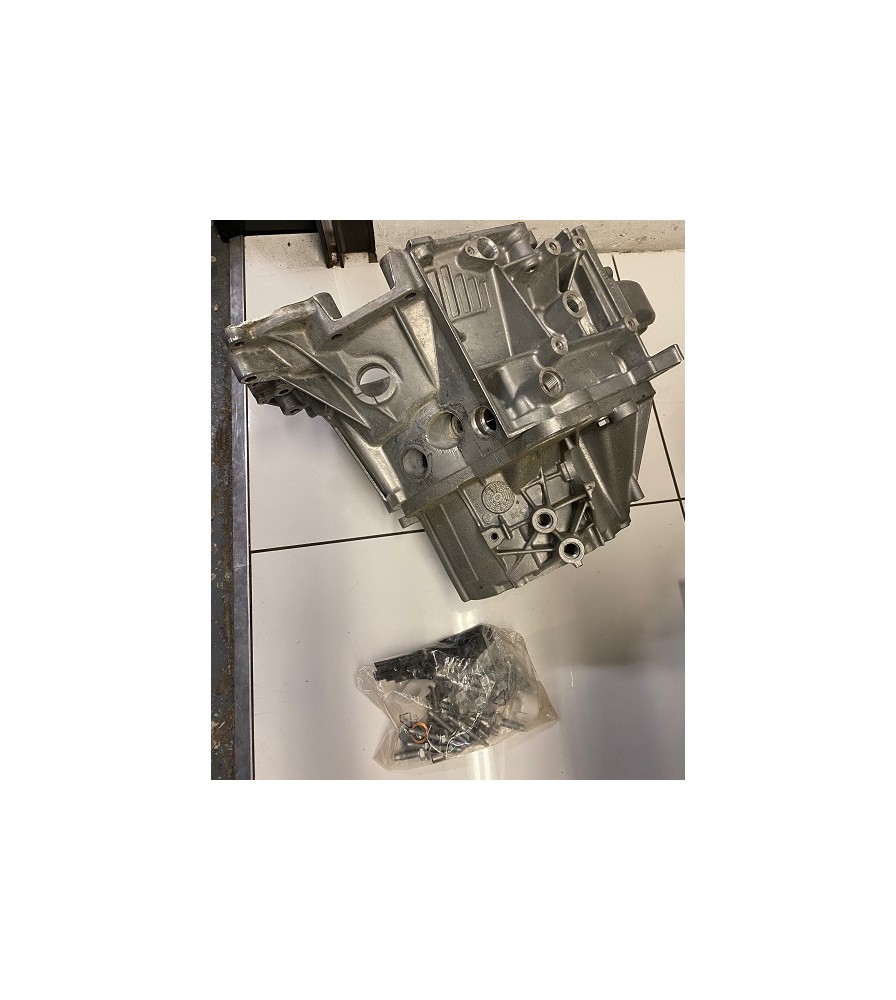 Brand New Genuine O/E Peugeot 205 / 309 / 405 'BE3' Gearbox Casing Set ...